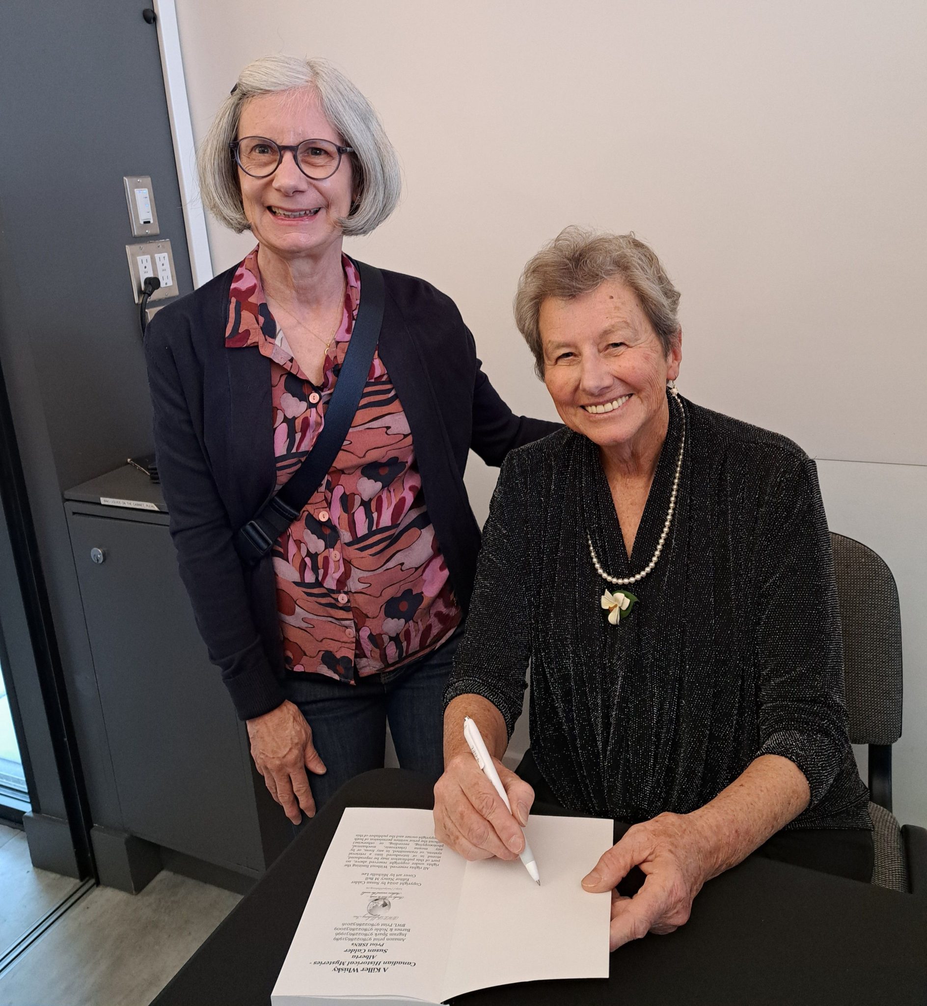 Susan Calder | Author of Paula Savard Mystery Series & To Catch A Fox